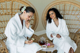 The 5 Benefits of Spa And Beauty Treatments For You And Your Bridal Party